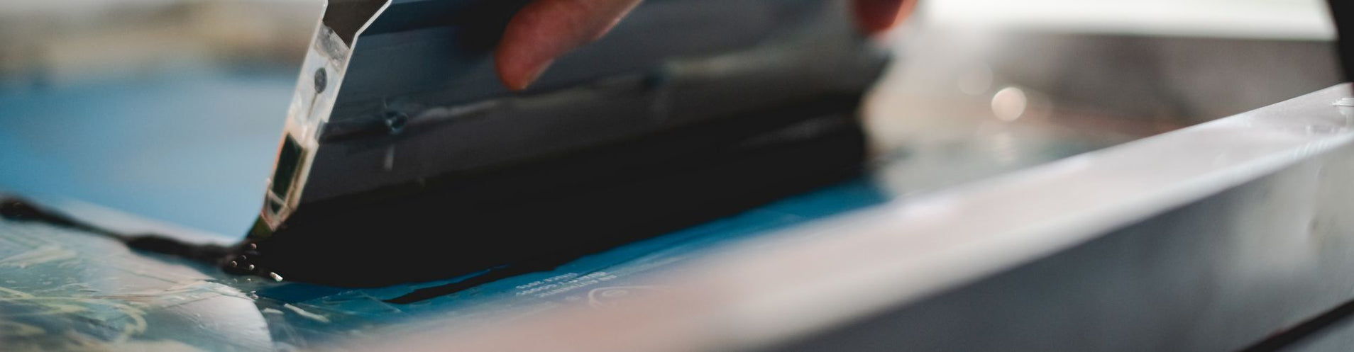 Screen Printing Basics: Properly Coating Screen with Emulsion ...